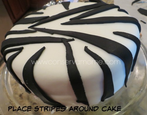 How to make an Easy Zebra Fondant Cake - Easy Tutorial