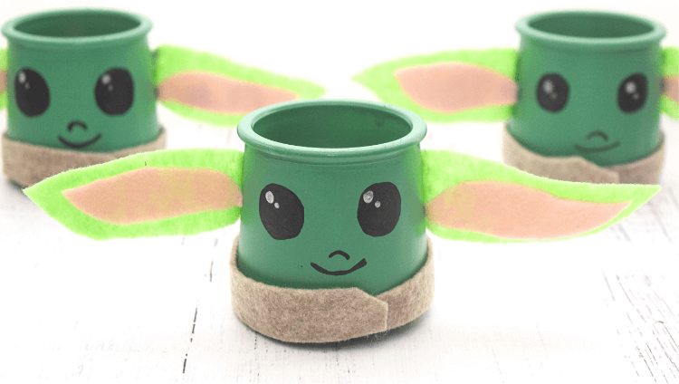 DIY 15 Baby Yoda Crafts & Recipes you can make