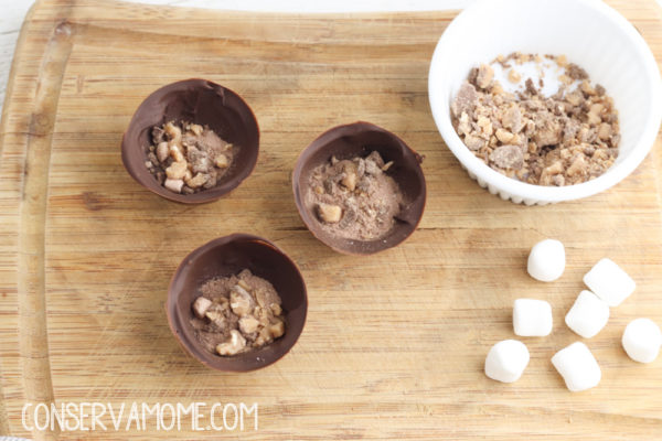 Toffee hot chocolate bombs: An easy hot chocolate bomb recipe