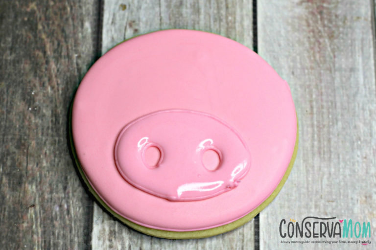 Easy Pig Sugar Cookie Tutorial - ConservaMom