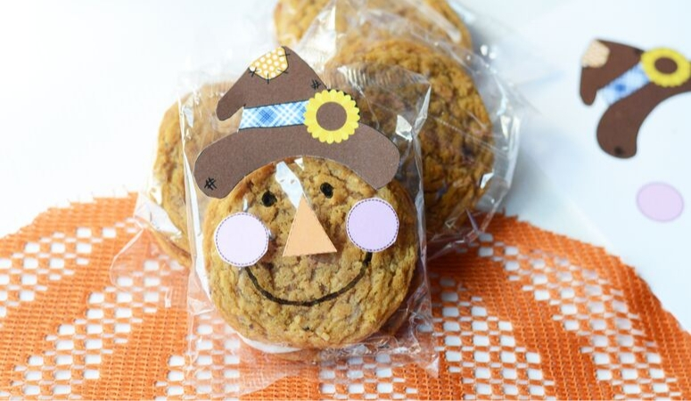 15+Sweet Scarecrow Crafts For Kids - ConservaMom
