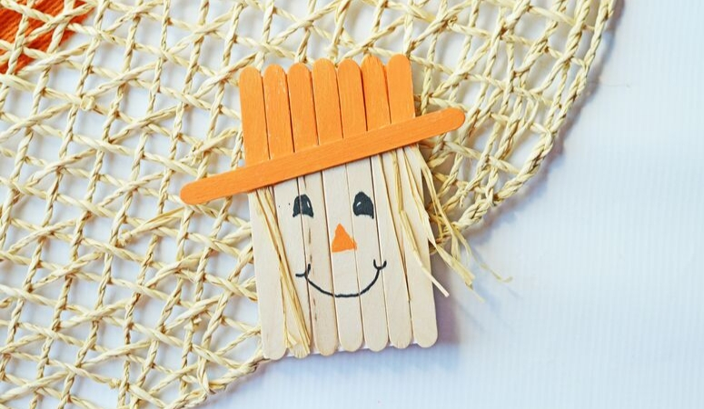 15+Sweet Scarecrow Crafts For Kids - ConservaMom