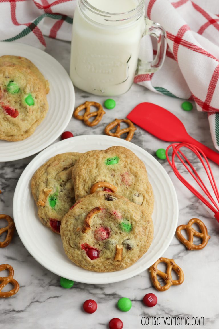 25 of the BEST Christmas Cookies You Must Make This Year.