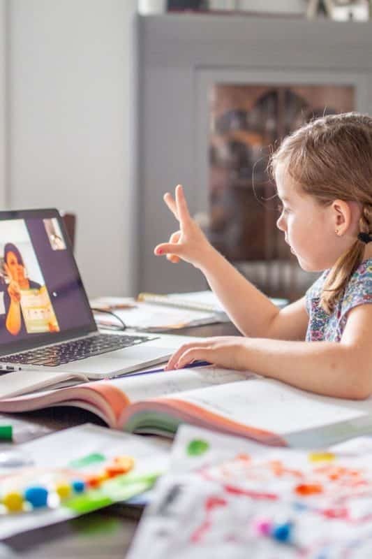 Great Ways to Use Video Lessons to Help Your Kids Learn Better