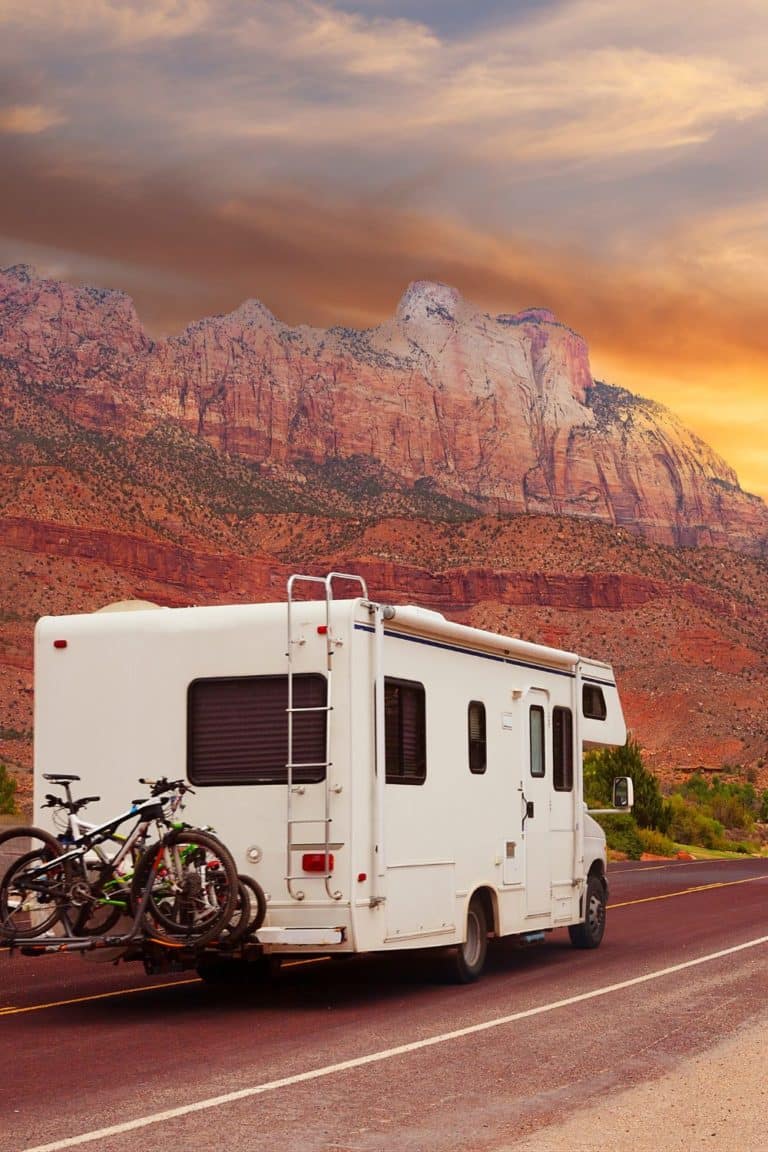 Road Trip with the Family? Here are some driving safety tips