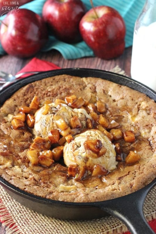 Irresistible Cast Iron Skillet Dessert Recipe
